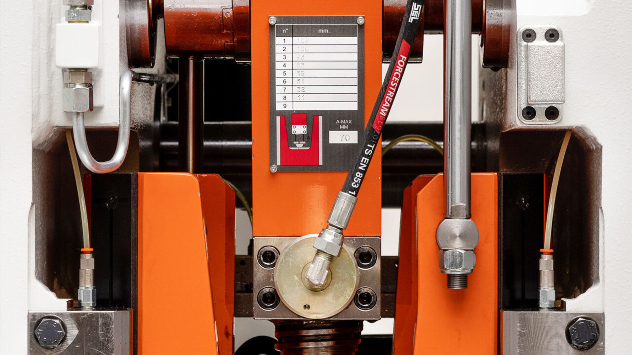 Pressa Meccanica: Cos’è, utilizzi specifici e quando è consigliata la ...